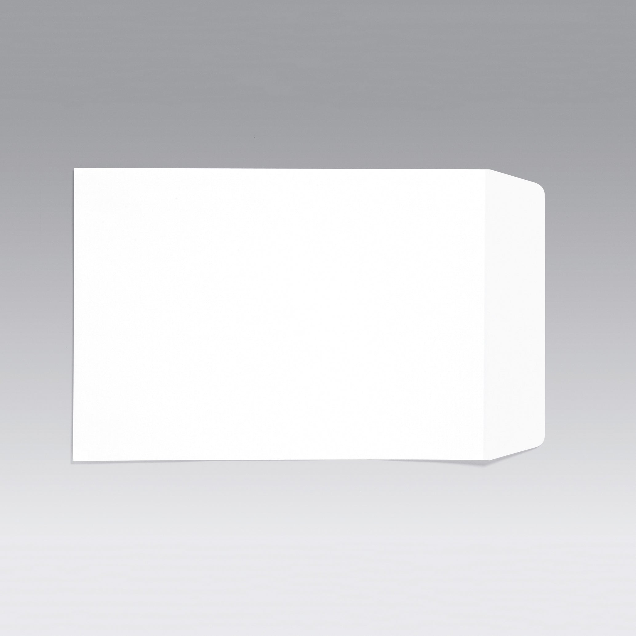 5 Star Office Envelopes C4 Pocket Self Seal 90gsm White [Pack 25]